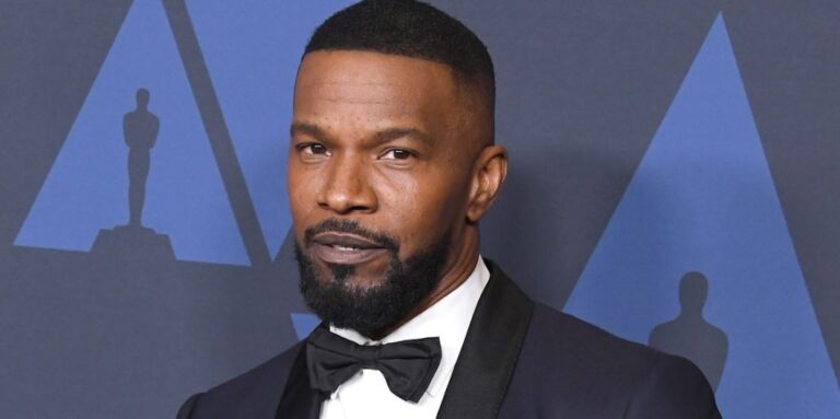 Jamie Foxx Net Worth [2025 Update] : Career & Lifestyle - Wealthy Peeps