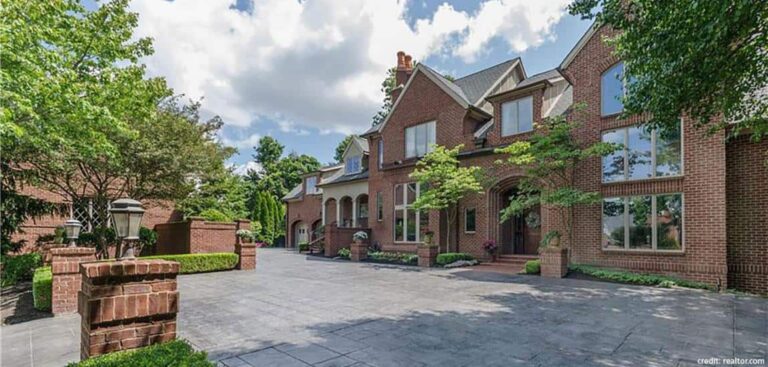 Larry Bird Net Worth [2026 Update]: Career & Endorsements