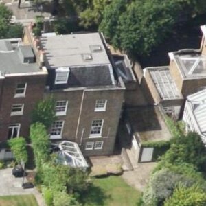 Jude Law Net Worth [2025 Update ]: Cars & Career - Wealthy Peeps