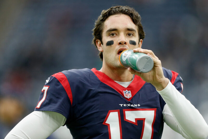 Best-Looking NFL Players [2025 Update]