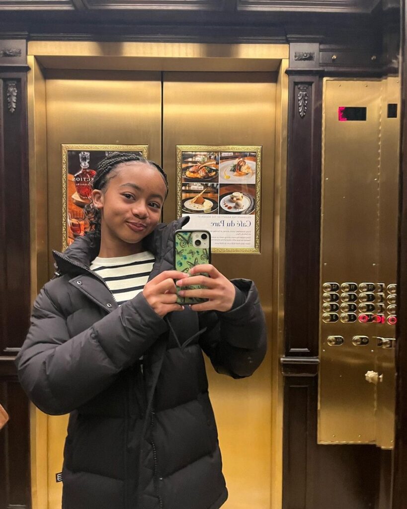 Who Is Rachel Zegler Sister Jacqueline? Parents Ethnicity And Career ...