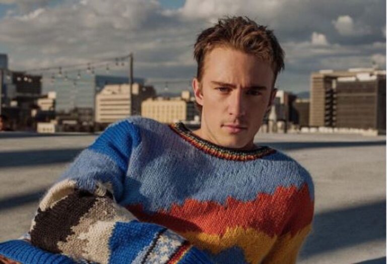 Drew Starkey Brother And Sister - Siblings Parents