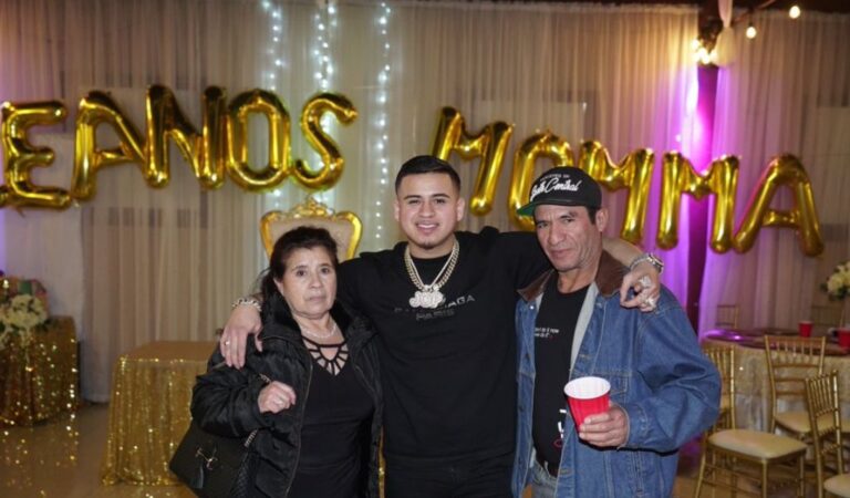 Jesus Ortiz Paz Girlfriend Laura Casilla - Age Daughter