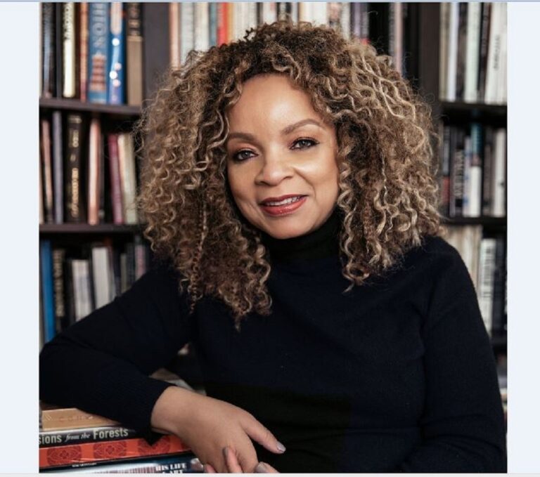 Ruth Carter Husband - Is She Married? Parents Age Net Worth