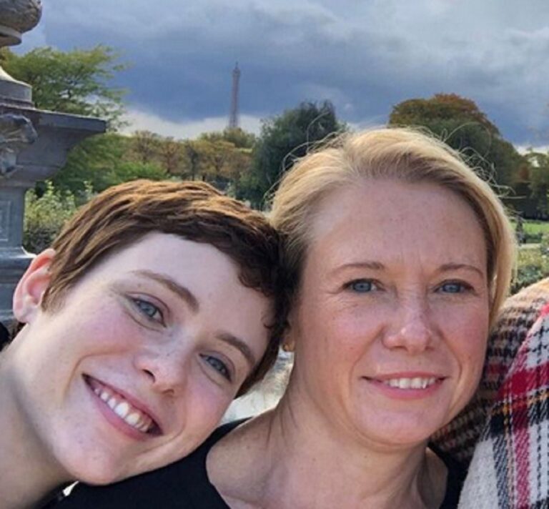 Who Is Sophia Lillis Boyfriend 2023? Dating Timeline Parents