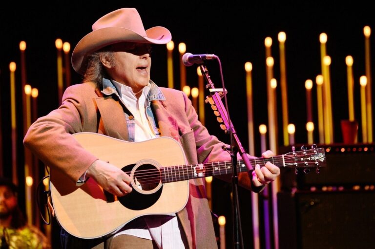 Did Dwight Yoakam Passed Away Or Still Alive?