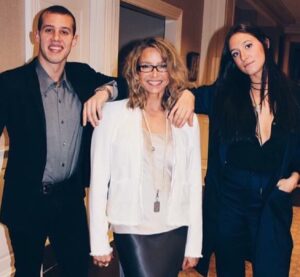 Meet Kitt Shapiro Children Rachel And Jason Husband Family..