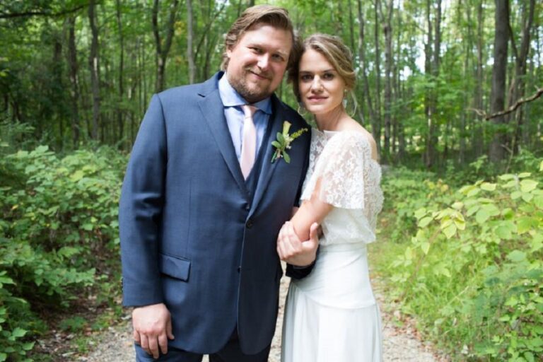 Meet Michael Chernus Wife Emily Simoness Relationship