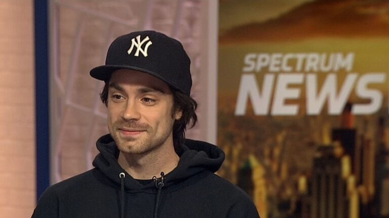 Tiktok: Caleb Simpson Girlfriend Emily DeSisto - Dating