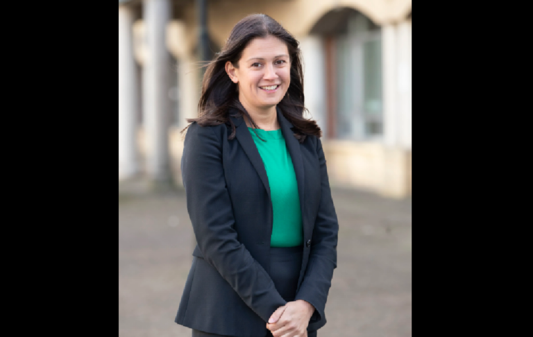 Meet Lisa Nandy Parents: Louise And Dipak Nandy