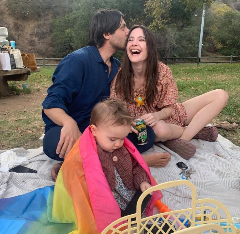 Alexa Nikolas Boyfriend: Is She Dating After Her Break Up?