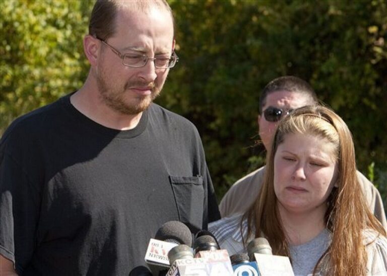 Lisa Irwin Parents: Deborah Bradley and Jeremy Irwin, Family