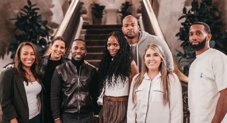 Is Garmai K. Momolu, Alvin Kamara Brother? Sister