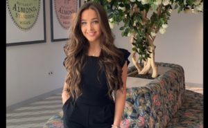 Lucy Thomas Singer Wikipedia Age Husband And Net Worth