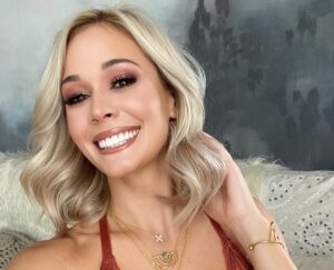 Lauren Compton Wikipedia Age, Boyfriend And Family Origin