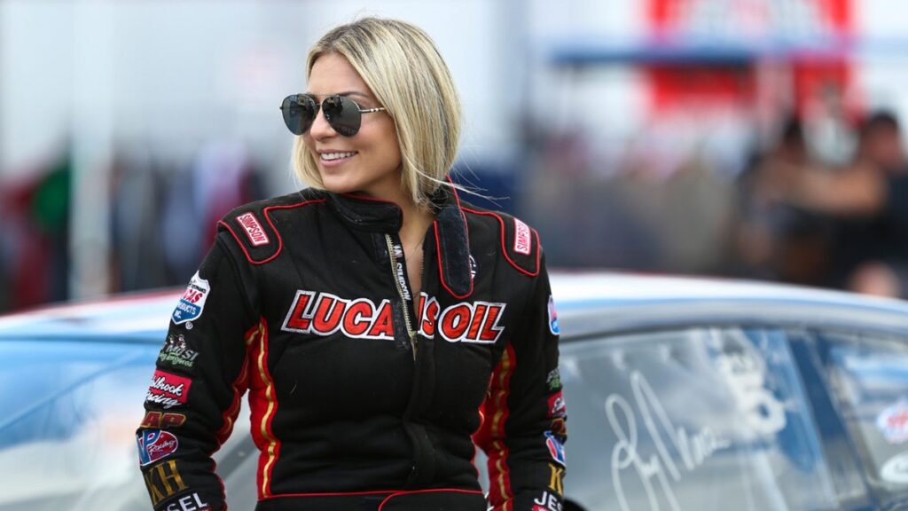 Lizzy Musi Sister Tricia Wikipedia And Age Gap Of Siblings