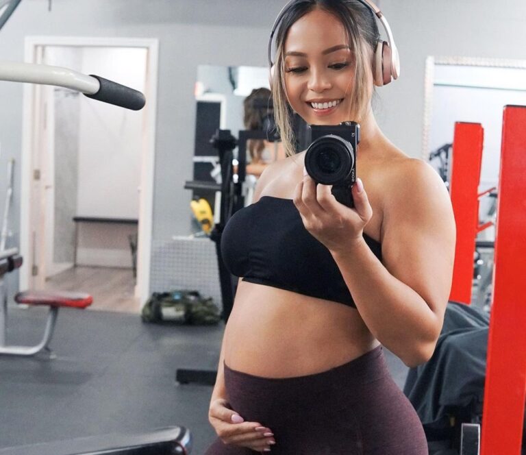 Derek Lunsford Wife Jhelsin Mabaga Pregnant: Married Life