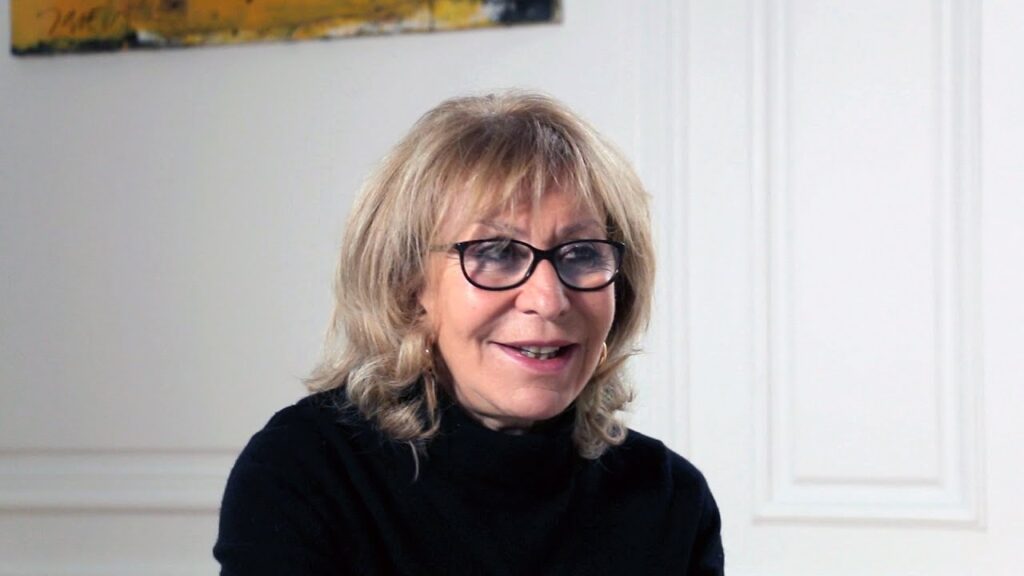 Suzi Winstanley Wikipedia And Age: How Old Is The Artist?