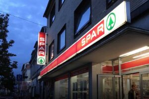 Spar Lady Is Still Alive: What Happened? Suicide Hoax