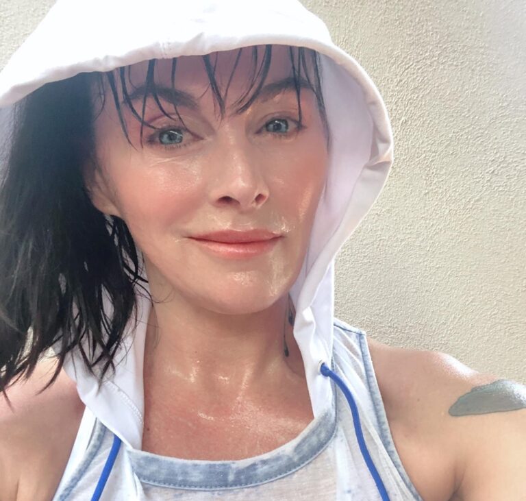 Shara Blue Mathes Net Worth 2024: Financial Details