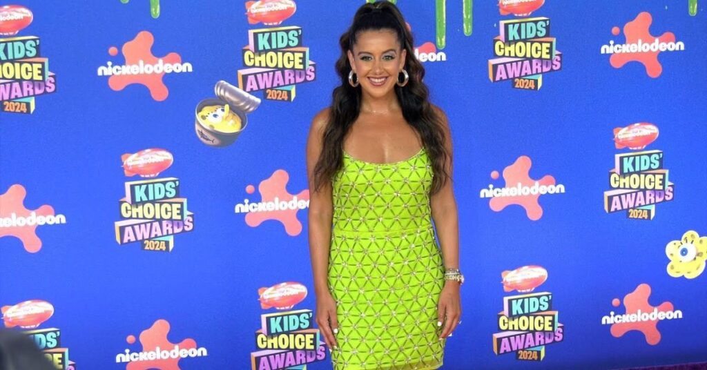 Deidre Behar Father Jose Behar Is A Music Executive